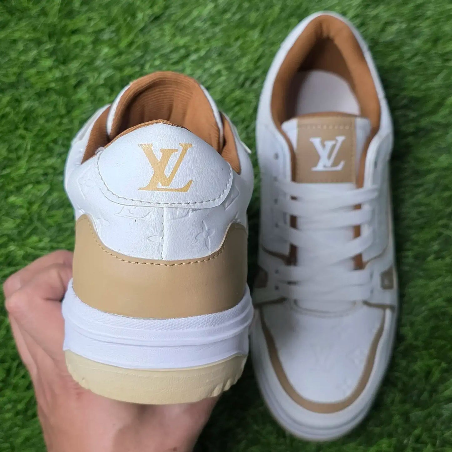 L-V Trainer Beige -SPL – Foot Steps
