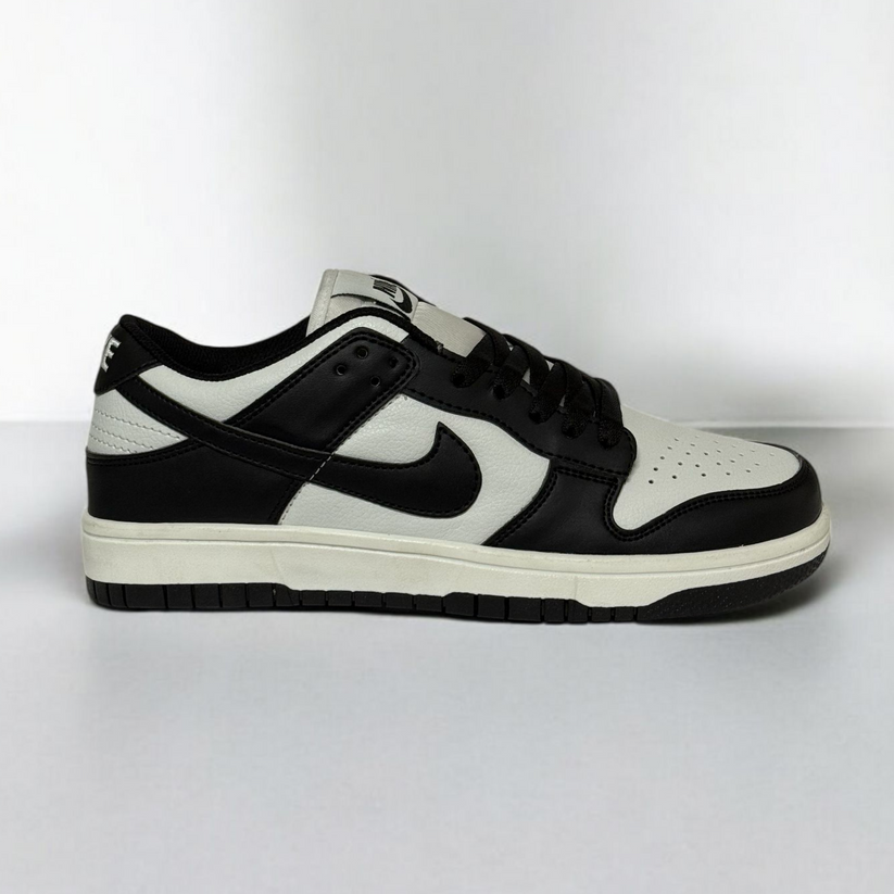 Dunk Low Panda – Foot Steps